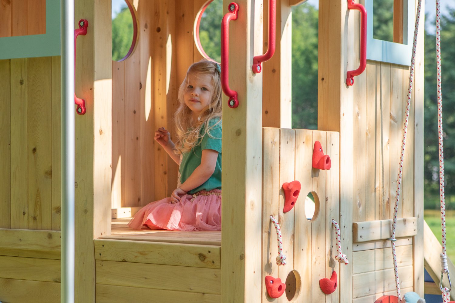 See Inside an Outdoor Playhouse | CedarWorks Playsets