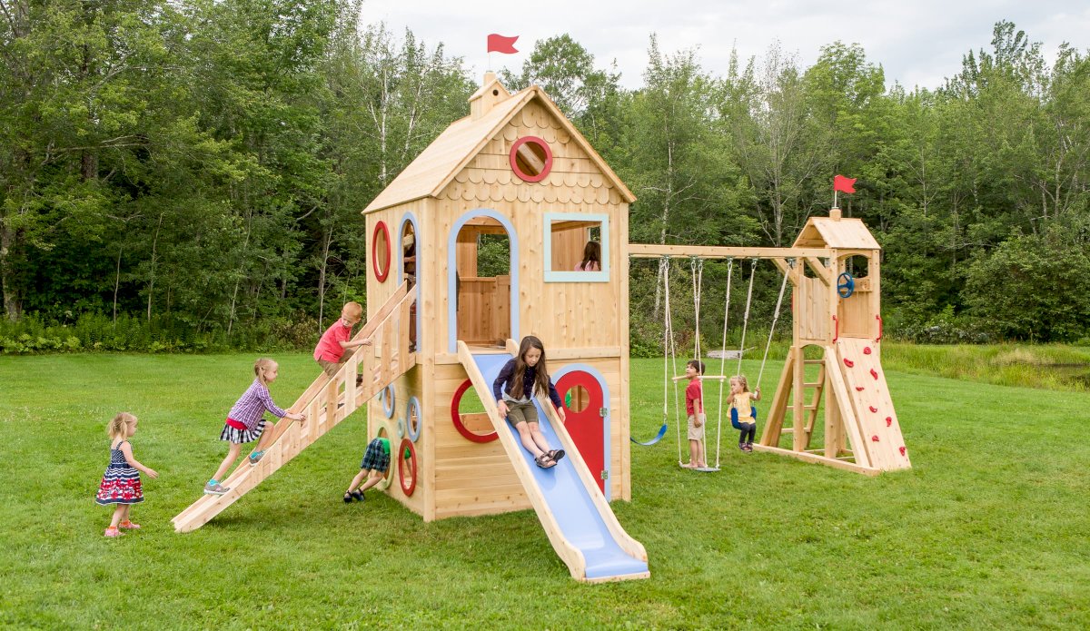 Outdoor Cedar Playhouses | CedarWorks Playsets