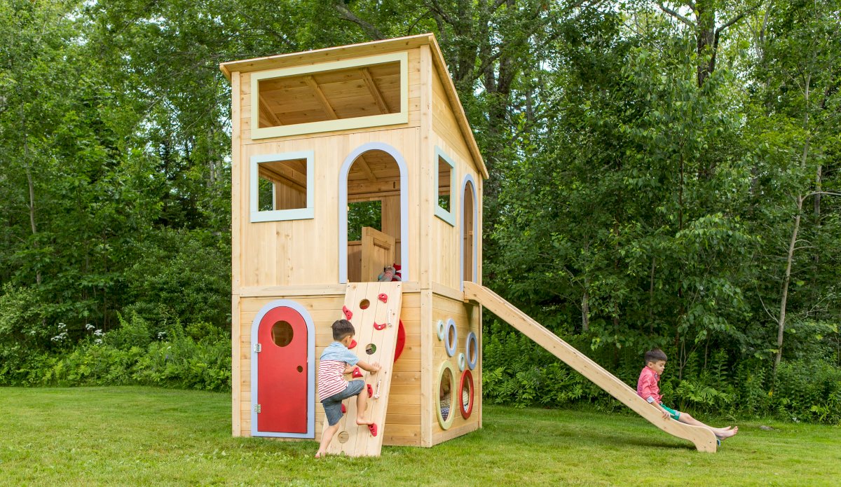 Outdoor Cedar Playhouses | CedarWorks Playsets