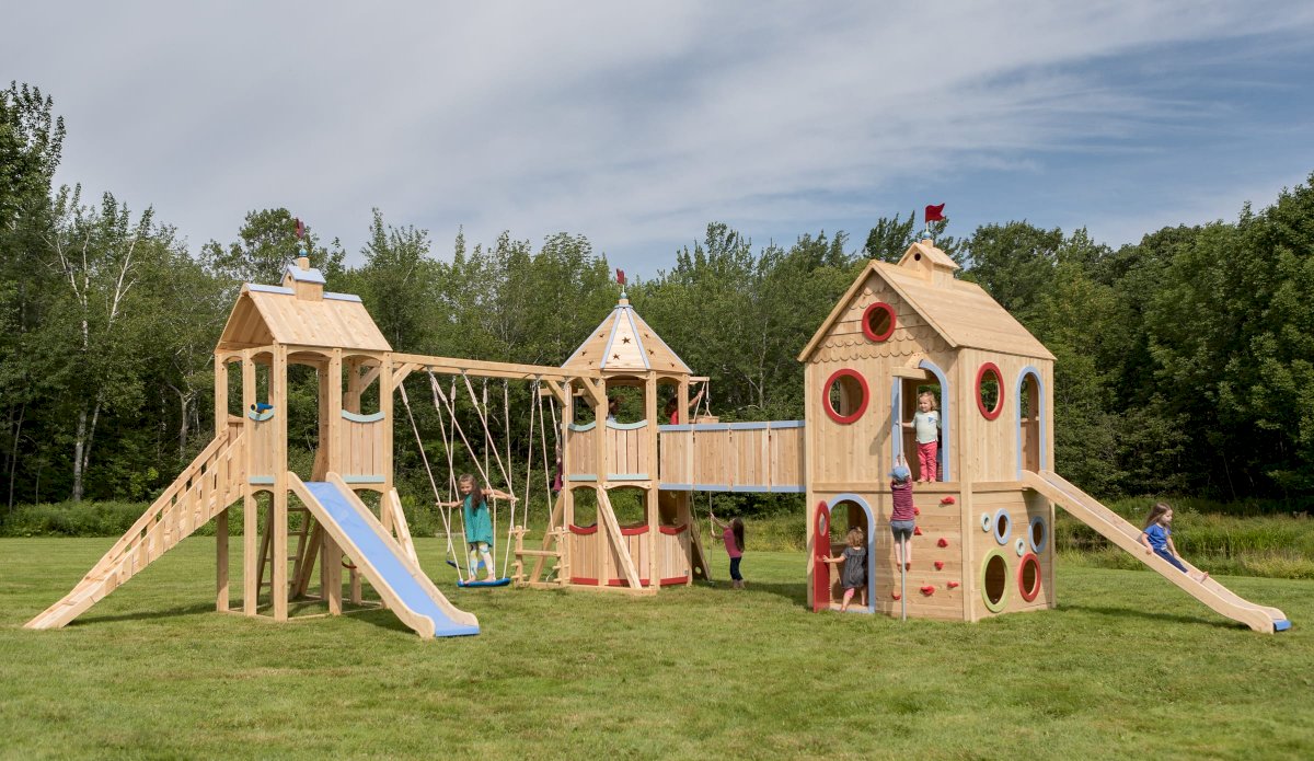 Outdoor Cedar Playhouses | CedarWorks Playsets
