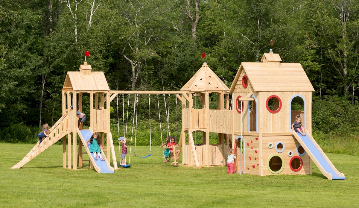 Outdoor Cedar Playhouses | CedarWorks Playsets