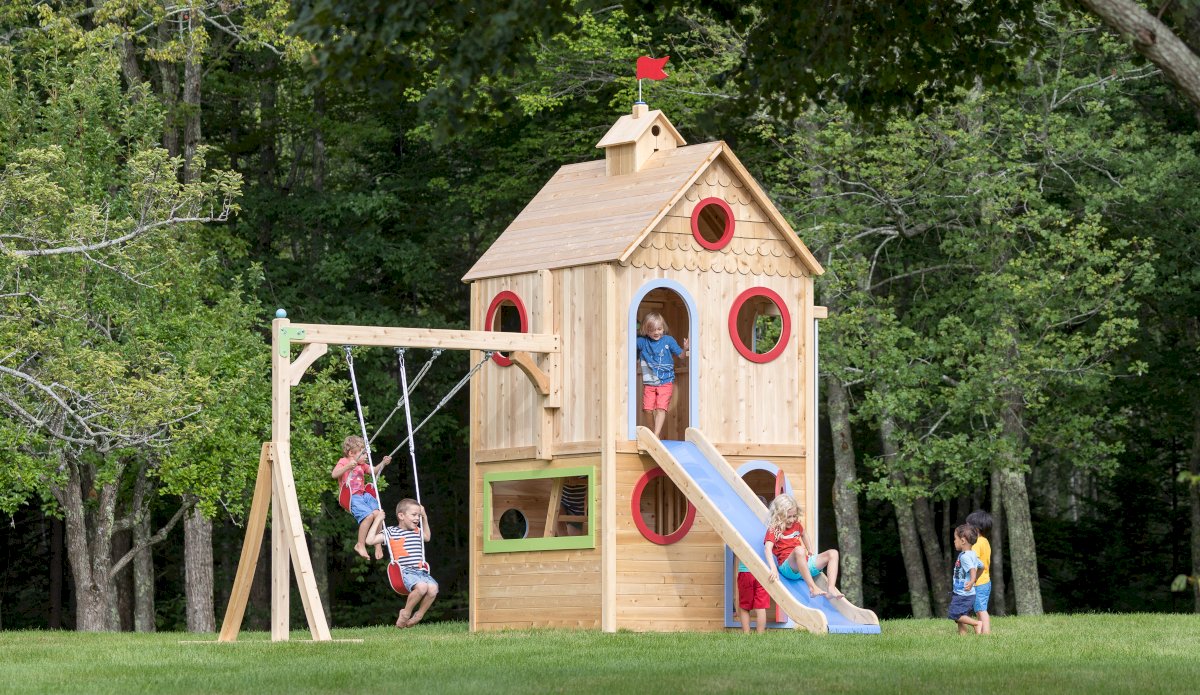 Outdoor Cedar Playhouses | CedarWorks Playsets