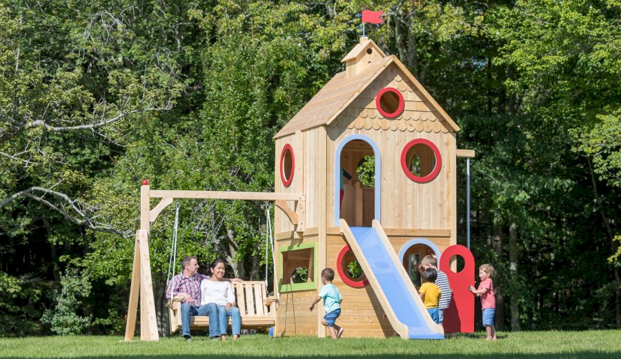 Outdoor Cedar Playhouses | CedarWorks Playsets