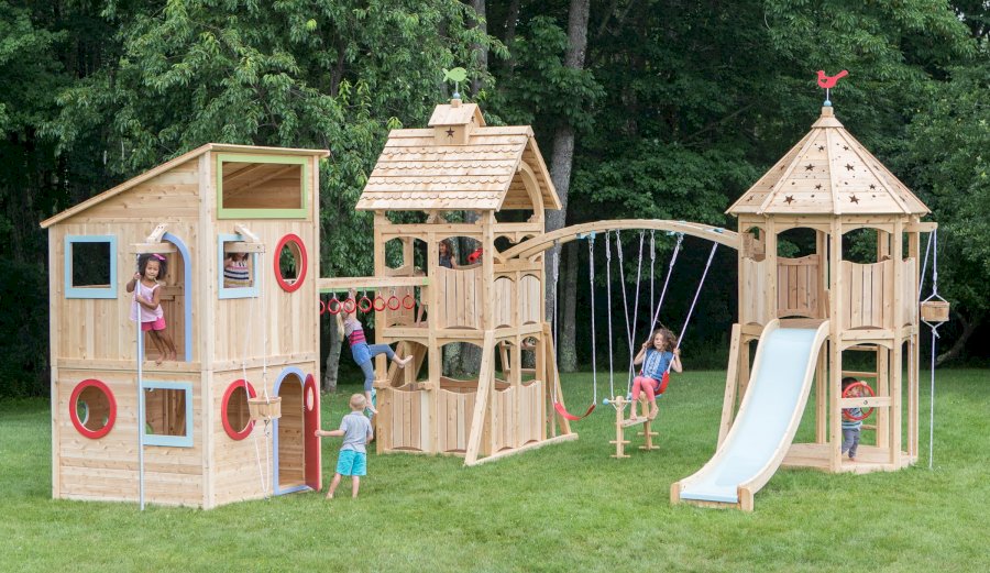 Outdoor Cedar Playhouses | CedarWorks Playsets